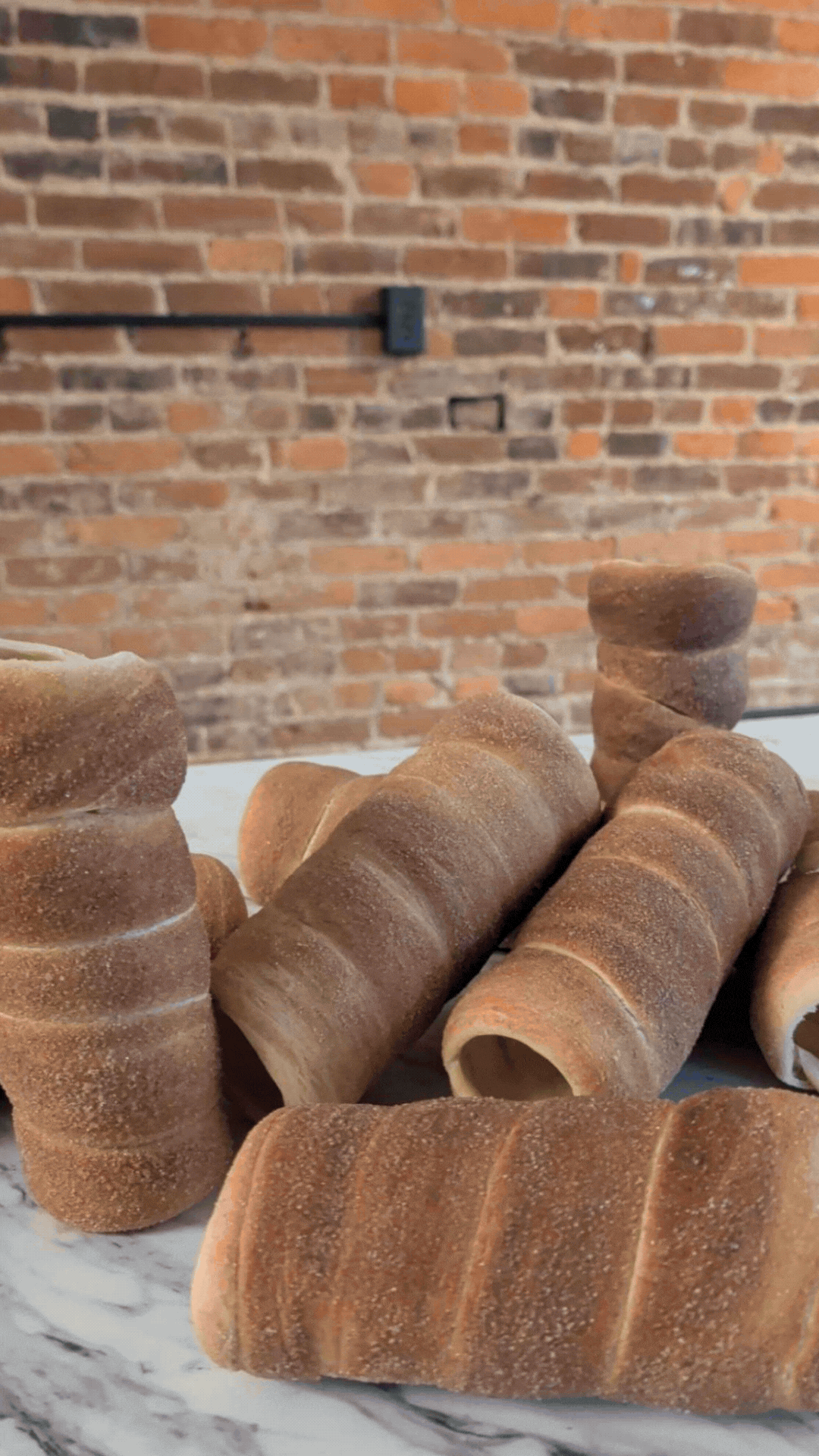 🦉Chimney Cakes in Lafayette